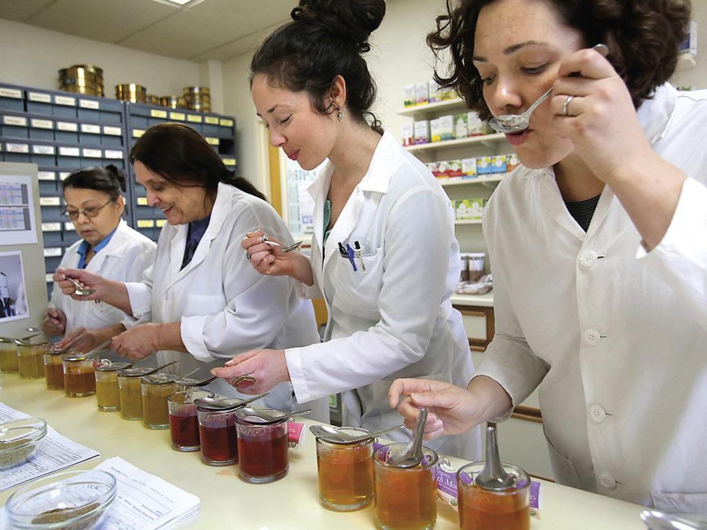 Traditional Medicinals - Oliver's Markets